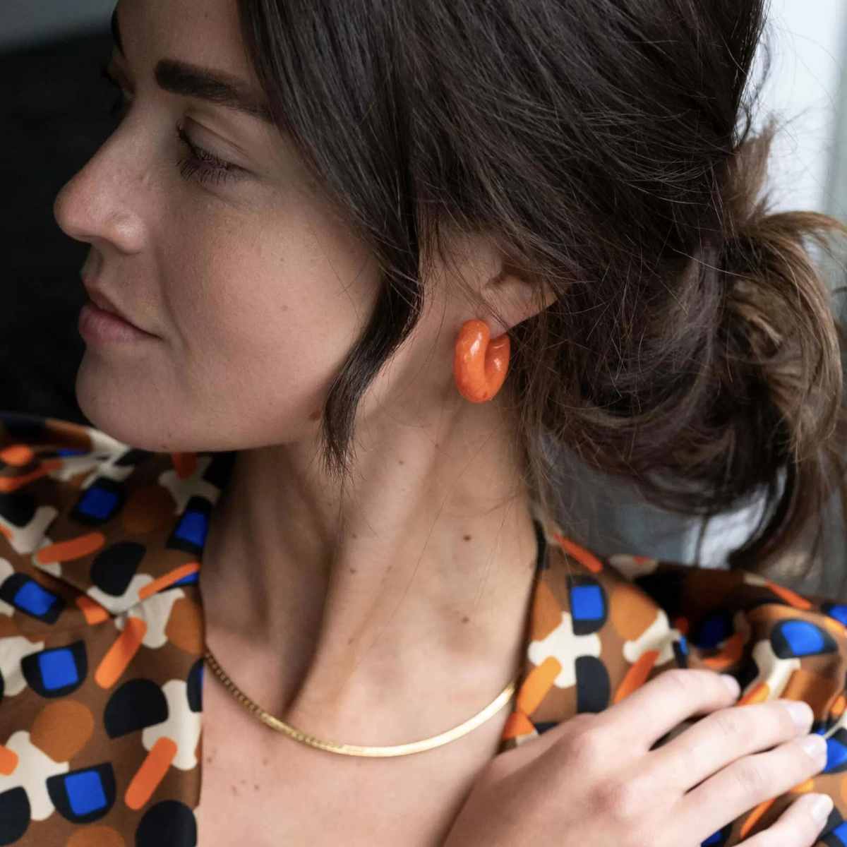 Ellen Beekmans | Dikke Creolen van gelakte hars, Oranje